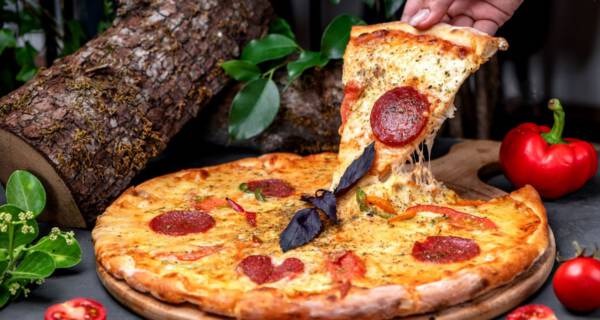 Najlepsze sery do pizzy - które wybrać? - KobietaMag.pl